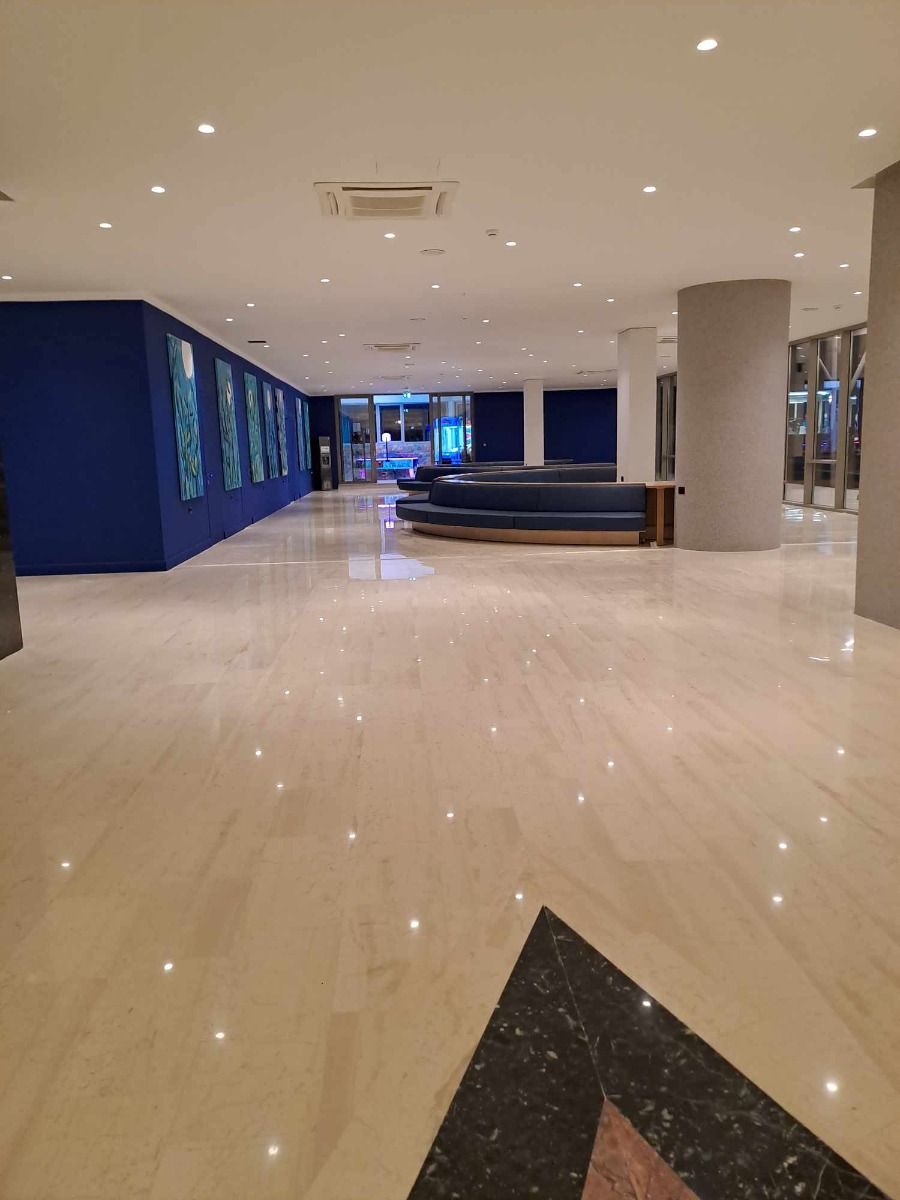 Améliorations de l’hôtel de luxe Cherso avec Showtec et DAP